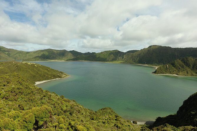 Lagoa do Fogo Walking Tour with Lunch from Ponta Delgada - Key Points