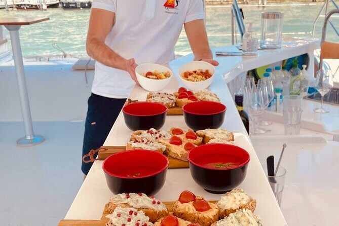 Lagoon Light Lunch Tour at 12:00 in Venice - What’s Included and What’s Not