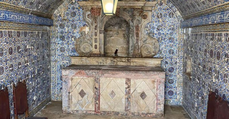 Lagos: Guided Walking Tour with Brodie from Australia - An In-Depth Look at the Lagos Guided Walking Tour