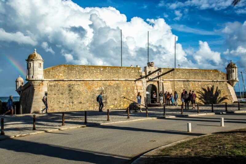 Lagos: Old Town, New Town, and Beaches Tuk Tuk Tour - Key Points