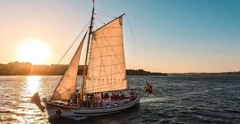 Lagos: Sunset Sail aboard a Traditional Boat with Prosecco - What Makes the Lagos Sunset Sail Special?