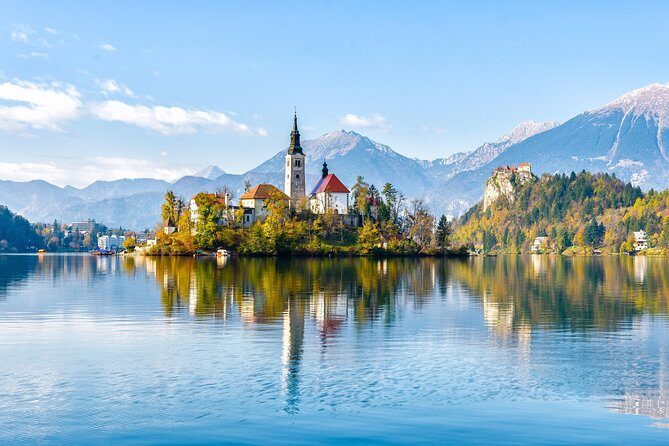 Lake Bled and Bohinj with Savica waterfall included - Key Points