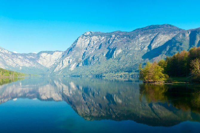 Lake Bled and Bohinj with Savica waterfall included - FAQs