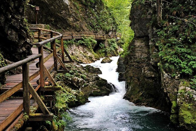 Lake Bled and Ljubljana Group Shore Experience from Koper - FAQ