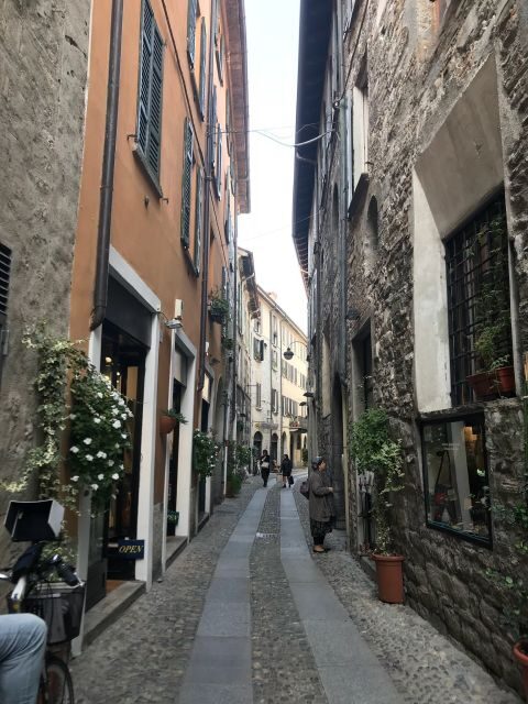 Lake Como: Self-Guided Walking Tour - Downtown Como - Practical Tips for a Better Experience