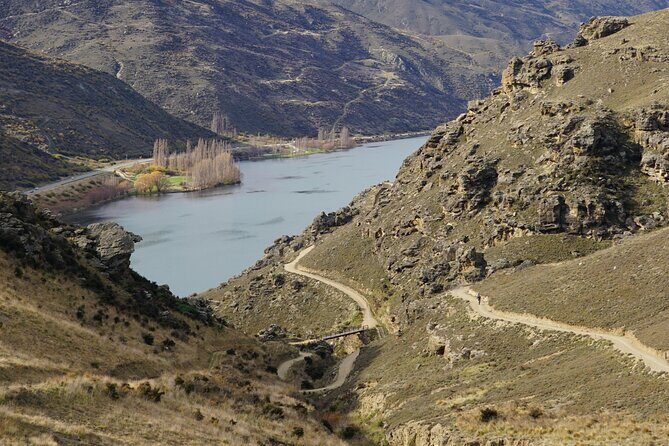 Lake Dunstan and Carrick Winery: Boat and eBike Adventure - Exploring the Lake Dunstan and Carrick Winery: Boat and eBike Adventure