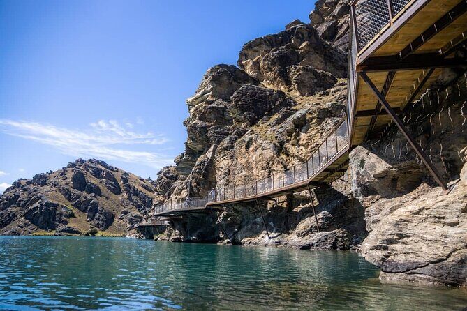 Lake Dunstan Discovery Day Tour by eBike with Shuttle - Transport and Logistics: How the Day Runs