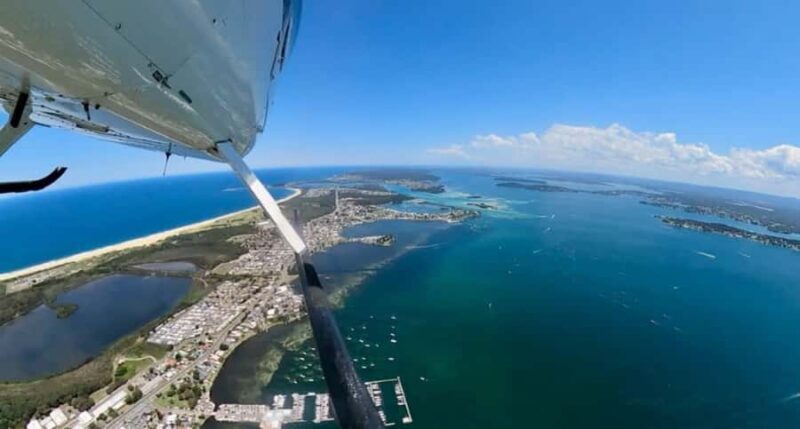 Lake Macquarie: 30-Minute Lap of the Lake Helicopter Flight - Key Points