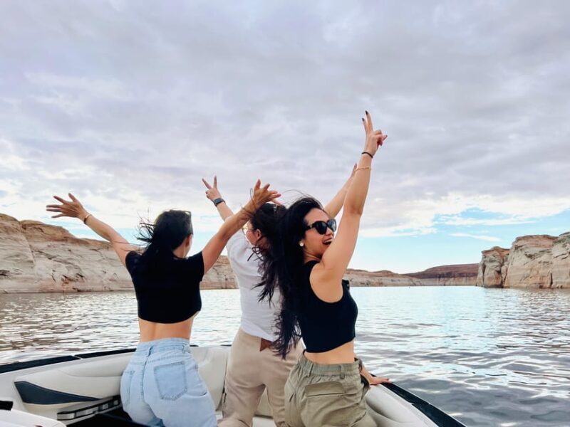 Lake Powell: Antelope Canyon 2-Hour Photo Boat Tour - Authenticity and Authenticity