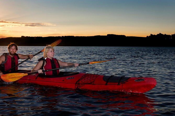 Lake Rotoiti Evening Kayak Tour including Hot Springs, Glowworm Caves and BBQ Dinner - Key Points