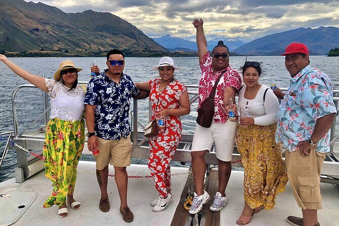 Lake Wanaka 1-Hour Cruise Including Wine and Cheese - Key Points