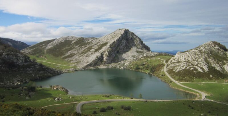 Lakes of Covadonga and Sanctuary of Covadonga: Guided and interpreted tour - FAQ