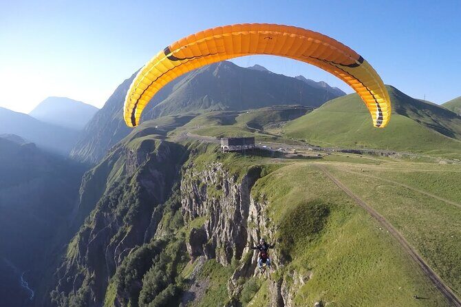 Landscapes of Ananuri Gudauri, Kazbegi and Hotel Rooms Group tour - The Experience: Possible Drawbacks