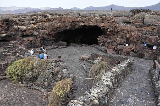 Lanzarote Cesar Manrique with Jameos del Agua Entrance - Starting Point and Logistics