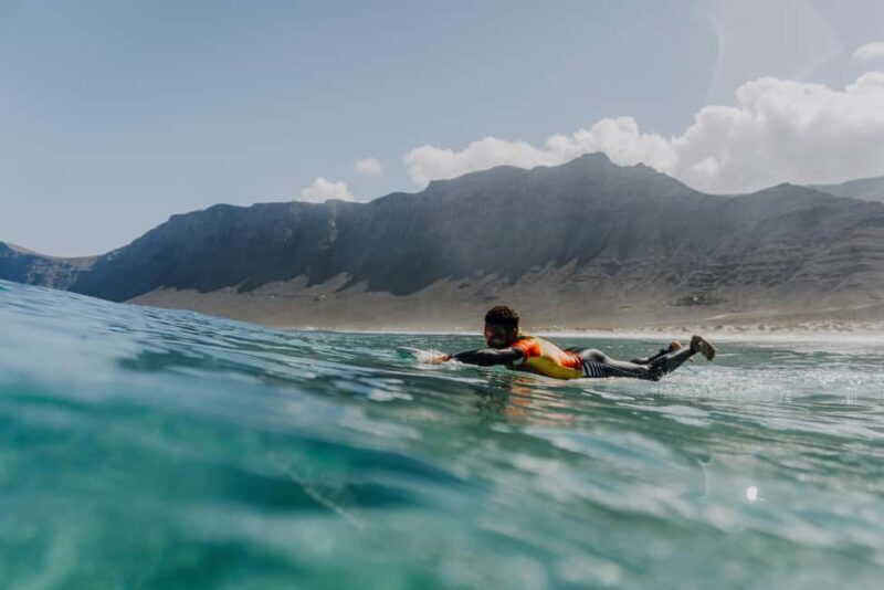 Lanzarote: Famara Surf Lessons & Courses for All Levels - Exploring the Lanzarote Surf School Experience