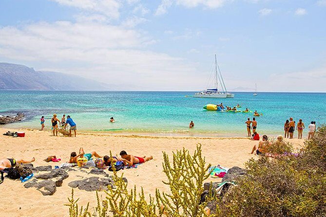 Lanzarote: La Graciosa island cruise with lunch and water activities - Who is This Tour Best For?
