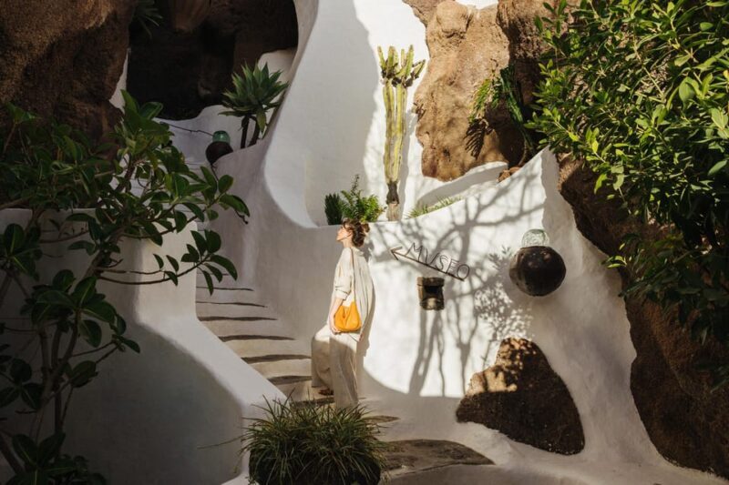 Lanzarote: LagOmar Museum Entry Ticket - FAQ