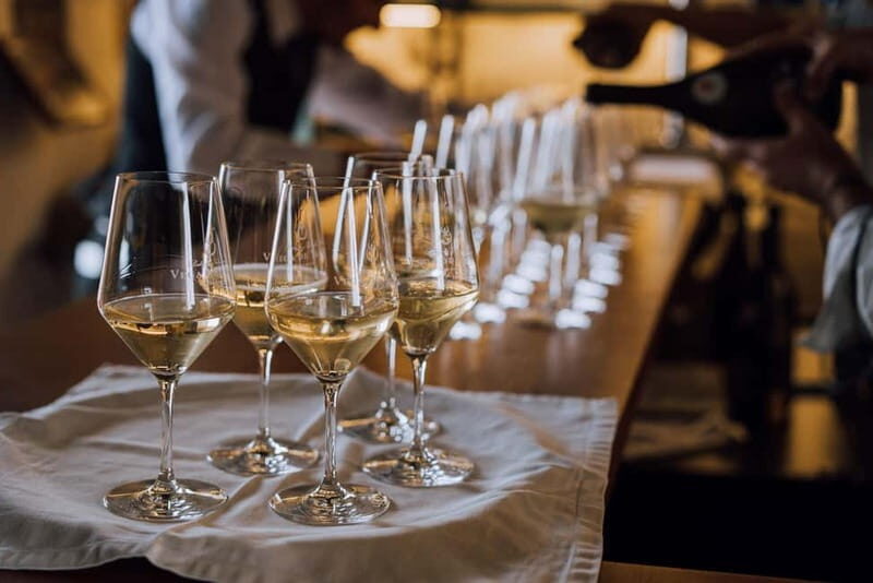 Lanzarote: Sunset vineyard tour with wine and chocolate tasting - An Authentic Lanzarote Sunset Experience