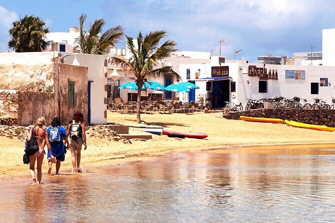 Lanzarote Tour: Lagomar Museum, Cactus Garden & La Graciosa - Who Will Love This Tour?