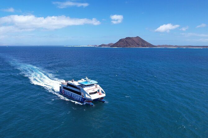 Lanzarote:Ferry ticket to Fuerteventura with free wifi - Who Should Consider This Ferry?