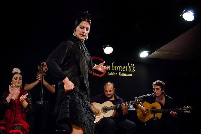 Las Carboneras Tablao Flamenco with Drink - Key Points