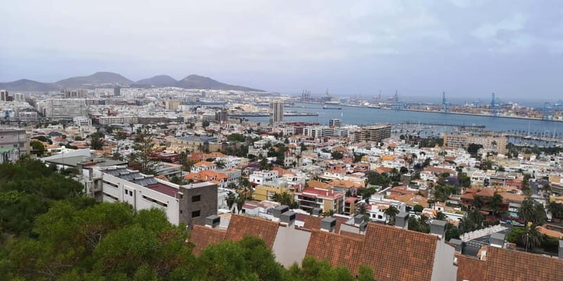 Las Palmas BEACH SUNSET: City Walking Tour - Key Points