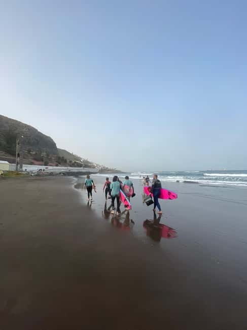 Las Palmas de Gran Canaria: Group surf lessons on La Laja beach - Key Points