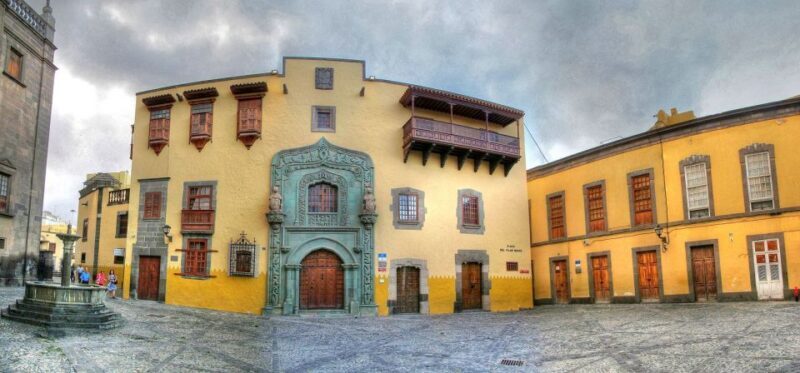 Las Palmas: Private Old City Guided Walking Tour with Tapas - Who Will Love This Tour?