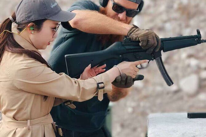 Las Vegas Outdoor Shooting with Full-Auto & Expert Instructor - Key Points