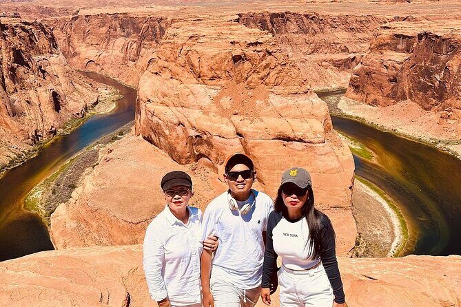 Las Vegas Private Tour: Antelope Canyon & Horseshoe Bend(6 seats) - Authentic Experiences from Travelers