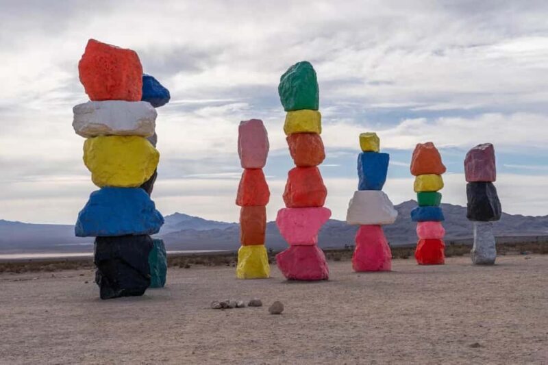 Las Vegas: Seven Magic Mountains Desert Tour - Key Points