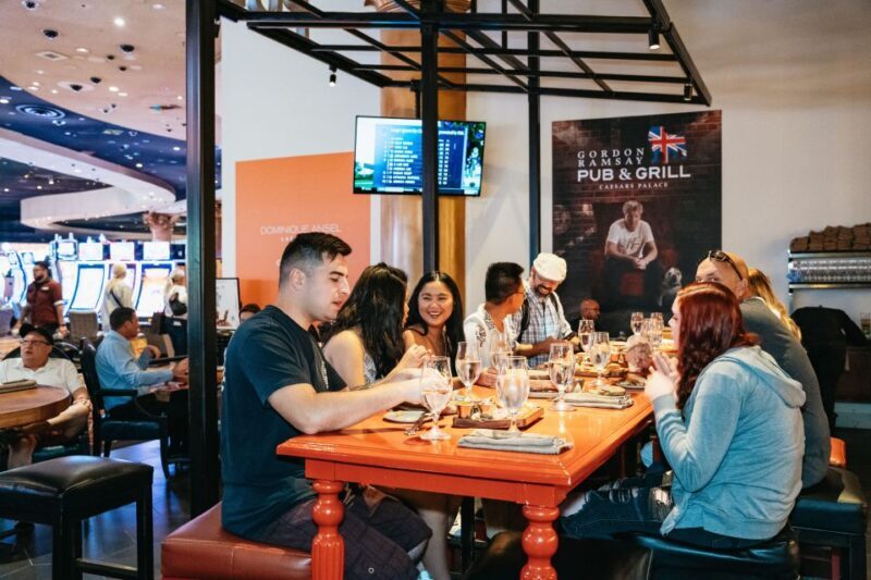 Las Vegas Strip: Foodie Walking Tour - Guides & Group Experience