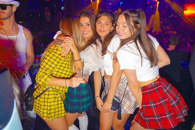 Las Vegas : Ultimate Party Pass with Free Drinks & Party Bus - Price and Value Analysis