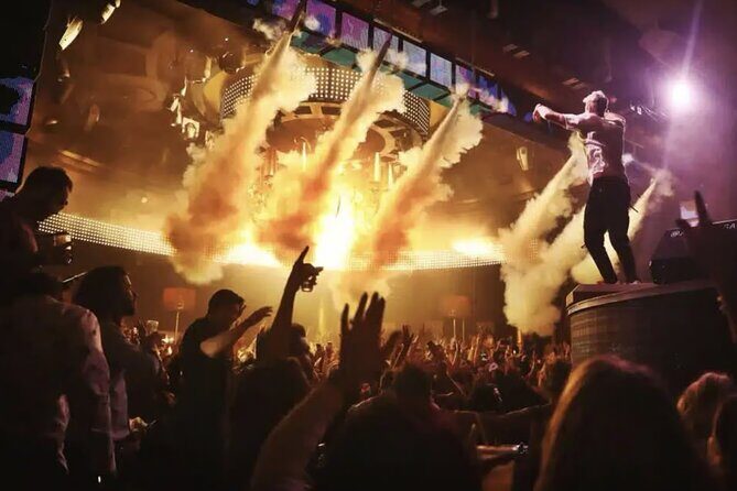 Las Vegas: VIP Club Crawl with Party Bus, Express Entry & Drinks - Price & Value Analysis  