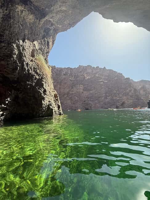 Las Vegas/Willow Beach: Guided Kayak Tour to Emerald Cave - Who Will Love This Tour?