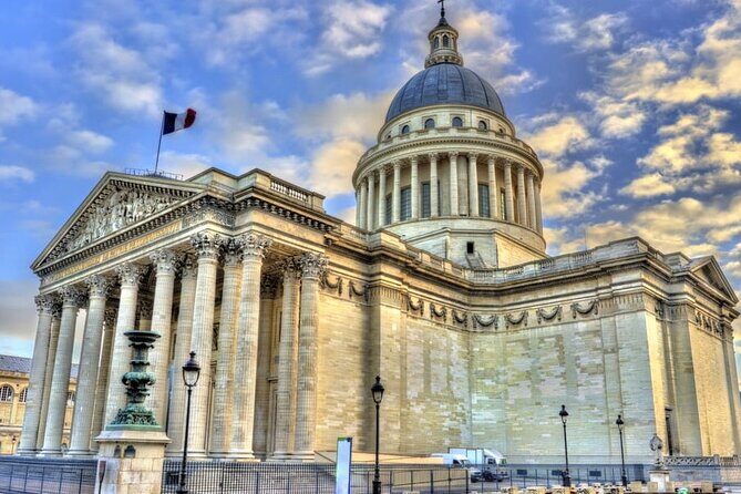 Latin Quarter and Left Bank Tour with Local Guide - A Detailed Look at the Tour Experience