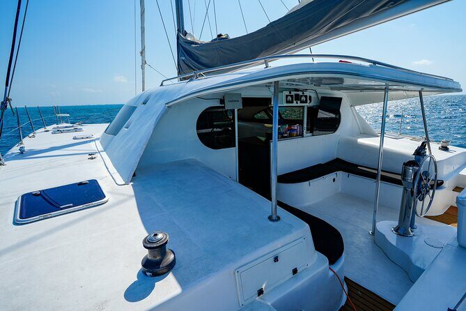 Laura Catamaran Private Tour to Isla Mujeres - Review of the Laura Catamaran Private Tour to Isla Mujeres