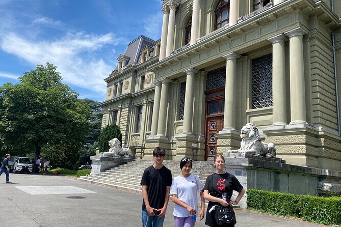 Lausanne (City Center) Scavenger Hunt and Sights Self-Guided Tour - Reviewing the Experience Based on Feedback