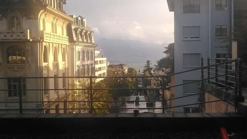 Lausanne: Cultural and Historical Guided Walking Tour - Key Points