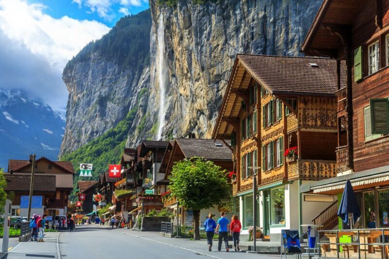 Lauterbrunnen and Mürren Small Group Day Trip - Frequently Asked Questions