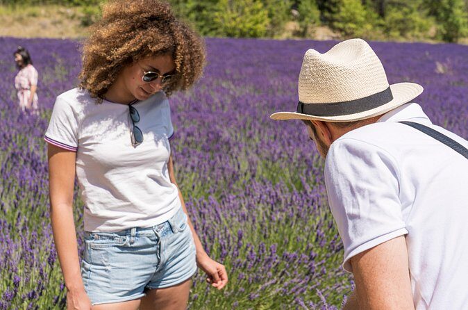 Lavender in Luberon Small Group Half-Day Trip - The Guide Experience