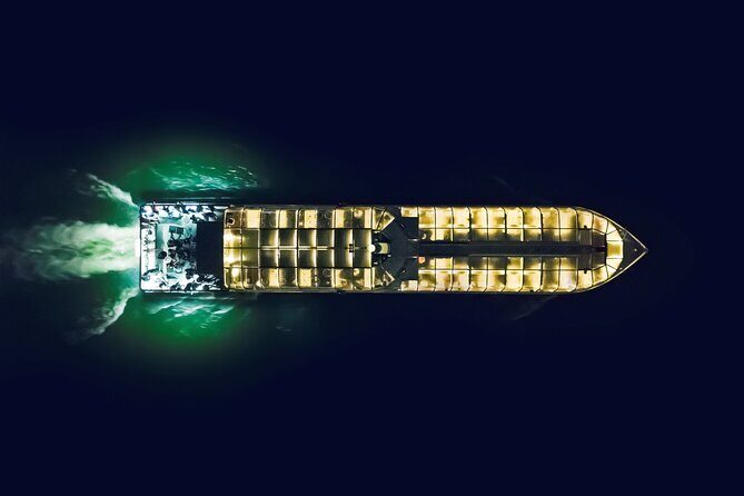 Le Bateau-Mouche Sightseeing Cruise in Montreal - FAQ