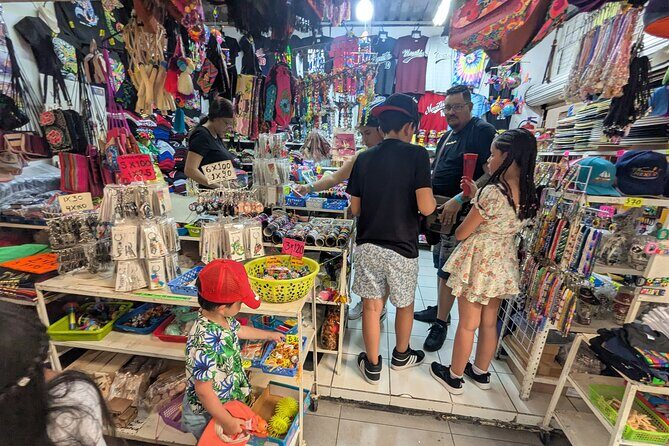 Learn the history and contents of the main market - Who’s This Tour For?