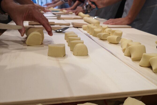 Lecce: Cooking Class Orecchiette & Vino - Key Points