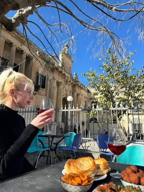 Lecce: Guided Street Food Walking Tour with Food and Wine - Who Should Book This Tour?