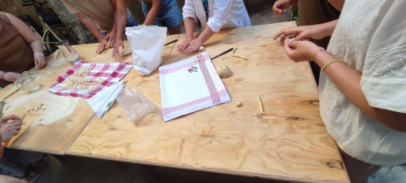 Lecce: Pasta Making Class in 1400s-Era Courtyard with Wine - Key Points