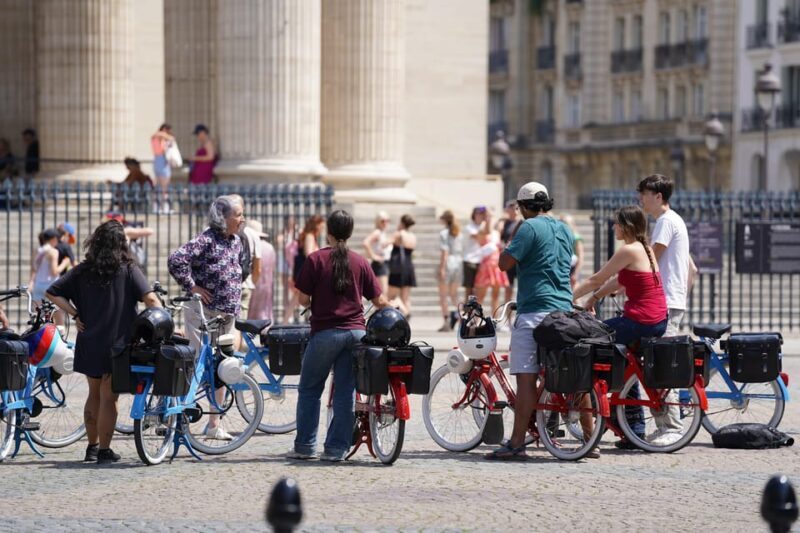 Left Bank Highlights: Guided Vintage Bike Tour on a Solex - Who Should Consider This Tour?