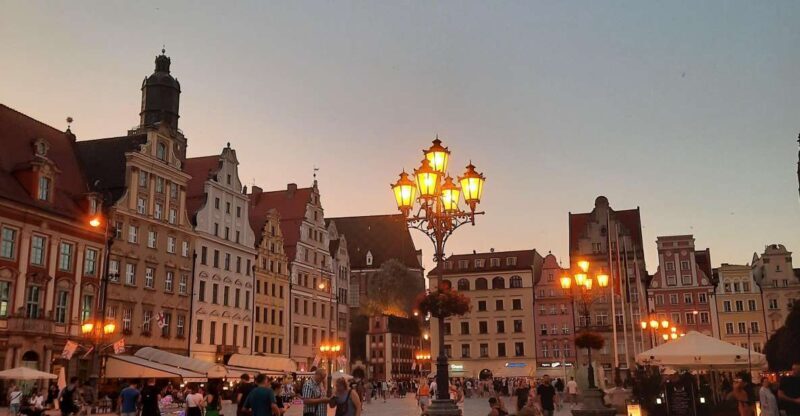 Legends of Old Town 1 Hour Walking Tour in Wroclaw (English) - The Experience Breakdown
