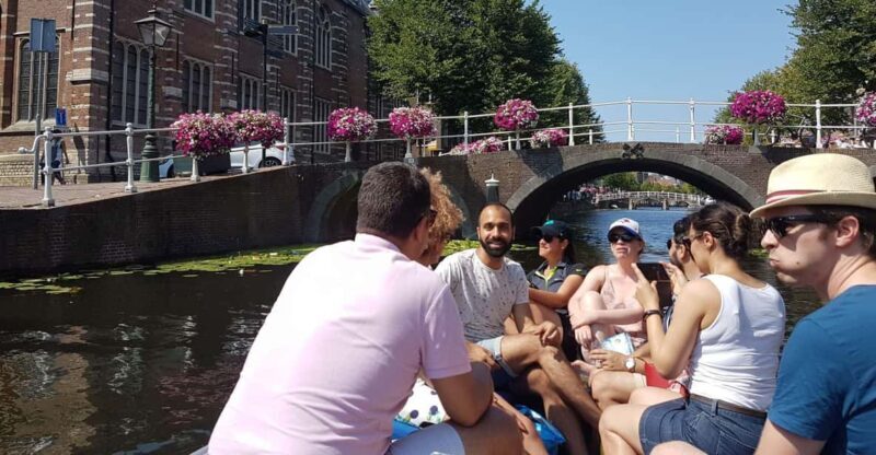 Leiden: Electric Boat Rental - The Activity: A Self-Guided Canal Adventure