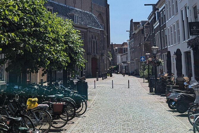 Leiden Rembrandt Quest Through His Life: Exploration Game - A Closer Look at the Leiden Rembrandt Quest